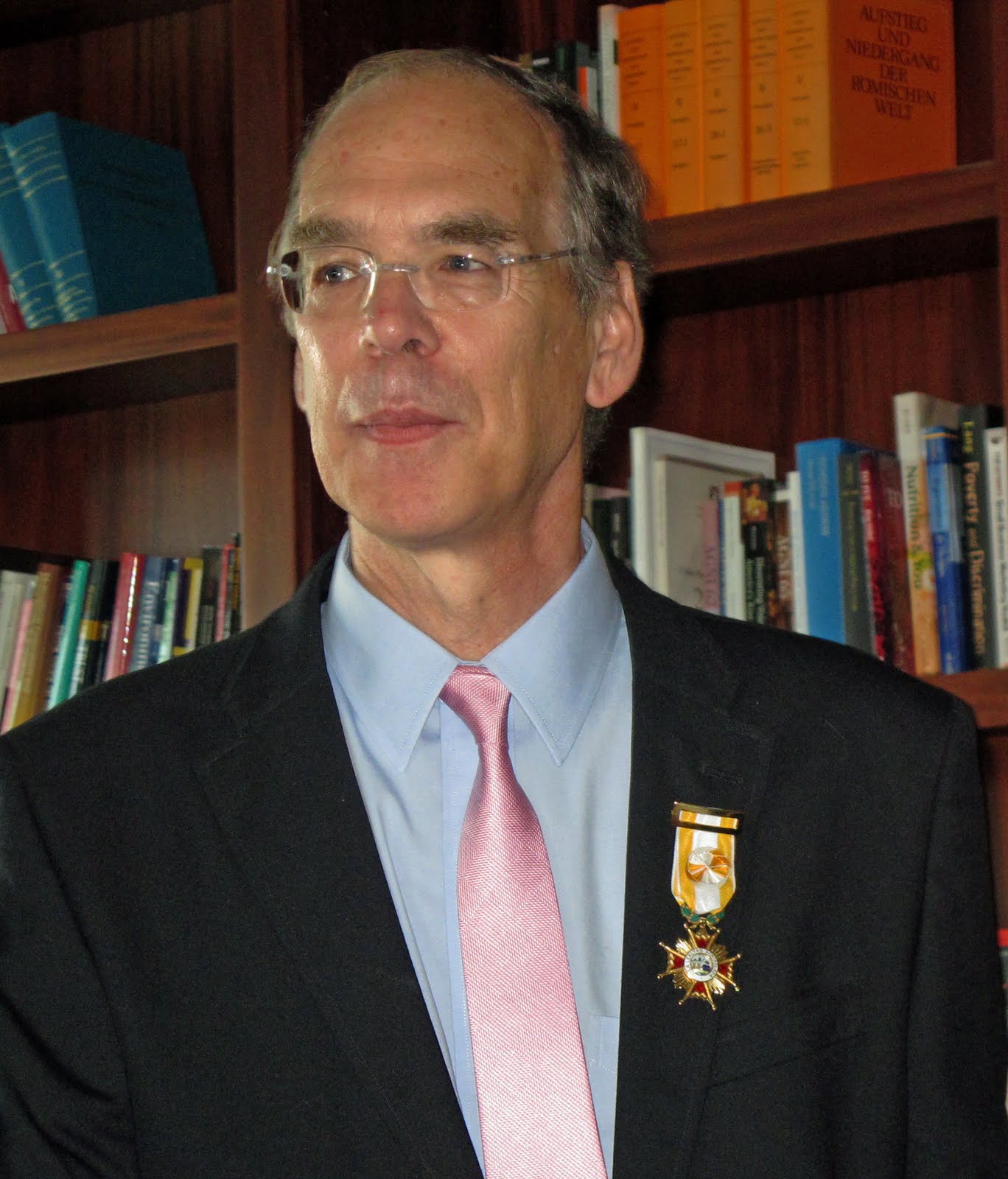 Christopher Maurer | Académico | Asociación de Academias de la Lengua ...