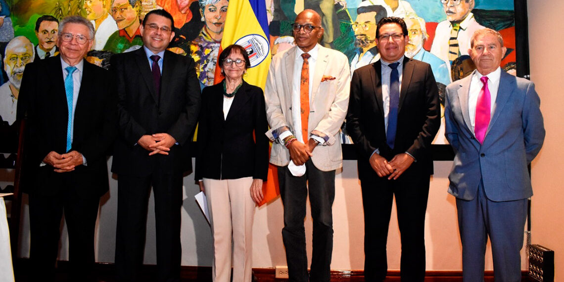 Los académicos hondureños Sara Rolla y Atanasio Herranz, galardonados ...