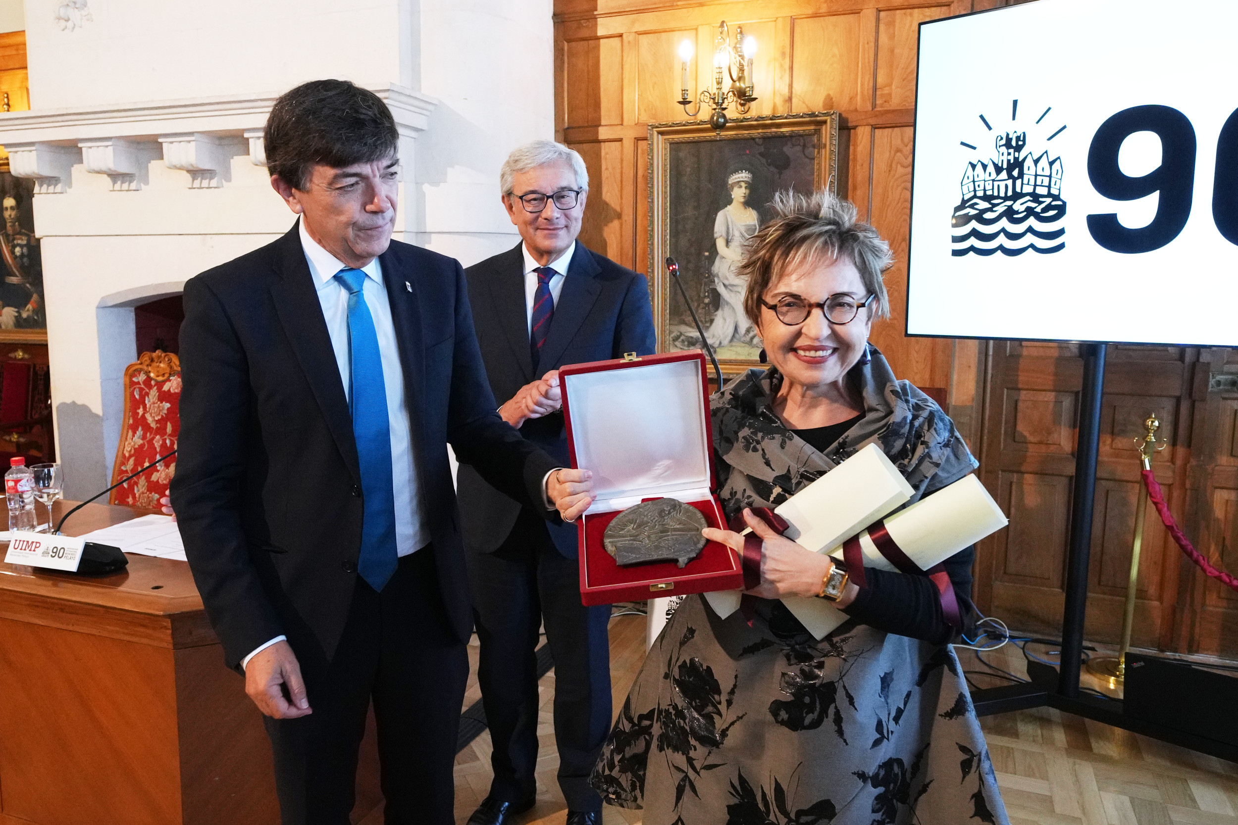 La lingüista Concepción Company, Premio Internacional Menéndez Pelayo ...