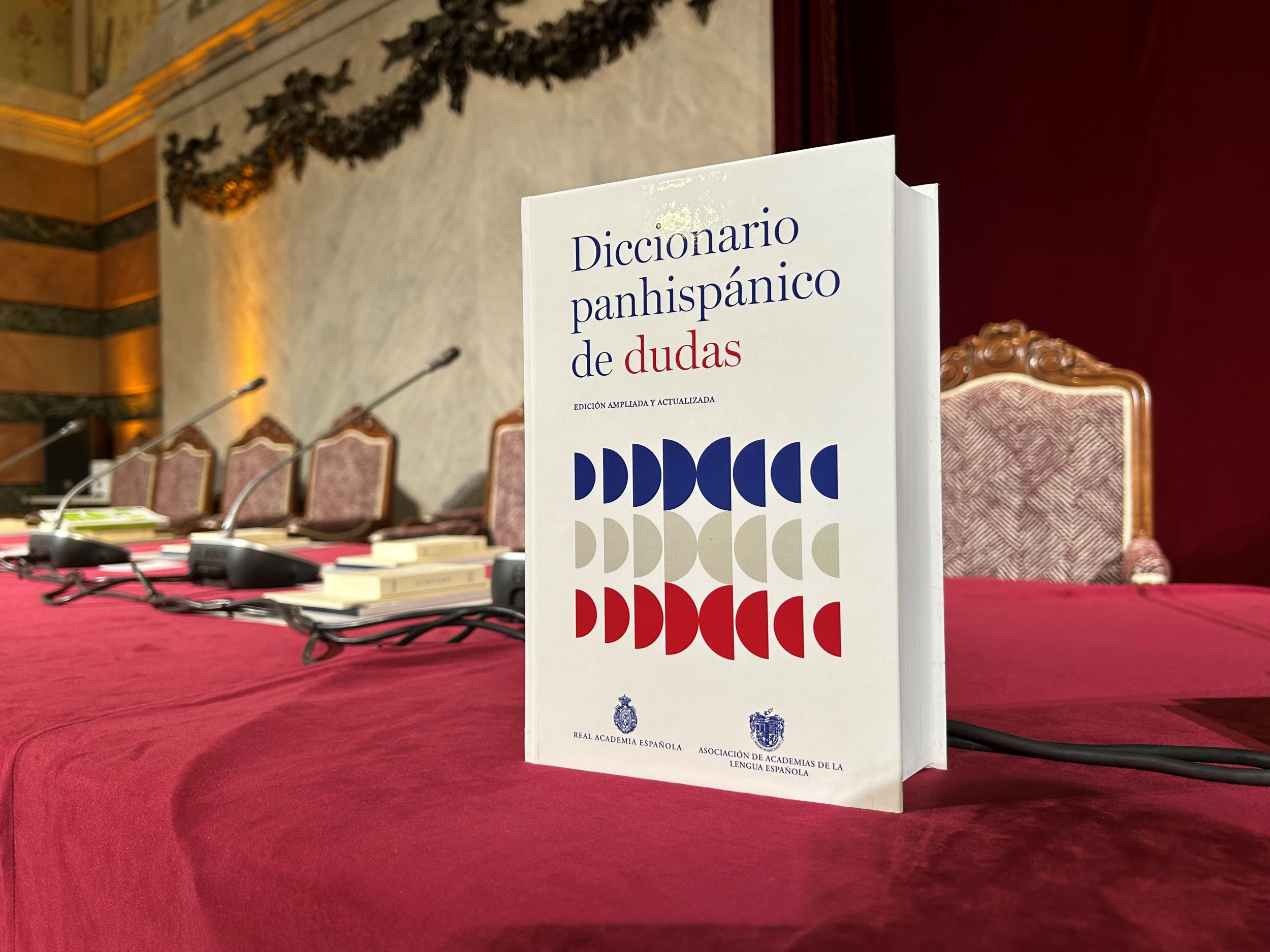El «Diccionario panhispánico de dudas» se actualiza con su segunda ...
