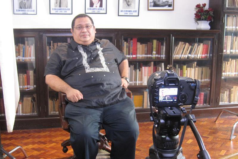 Macario Ofilada Mina | Académico | Asociación de Academias de la Lengua ...